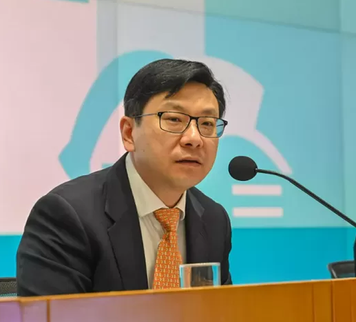 Chris Sun Bertemu dan Bahas Sumber PRT Kamboja dan Bangladesh - Berita ...